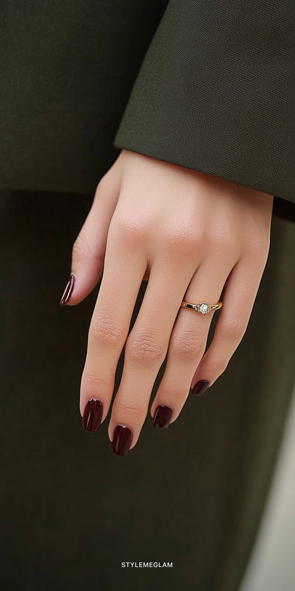31 Popular Fall Nail Ideas that Scream Cozy Autumn Vibes