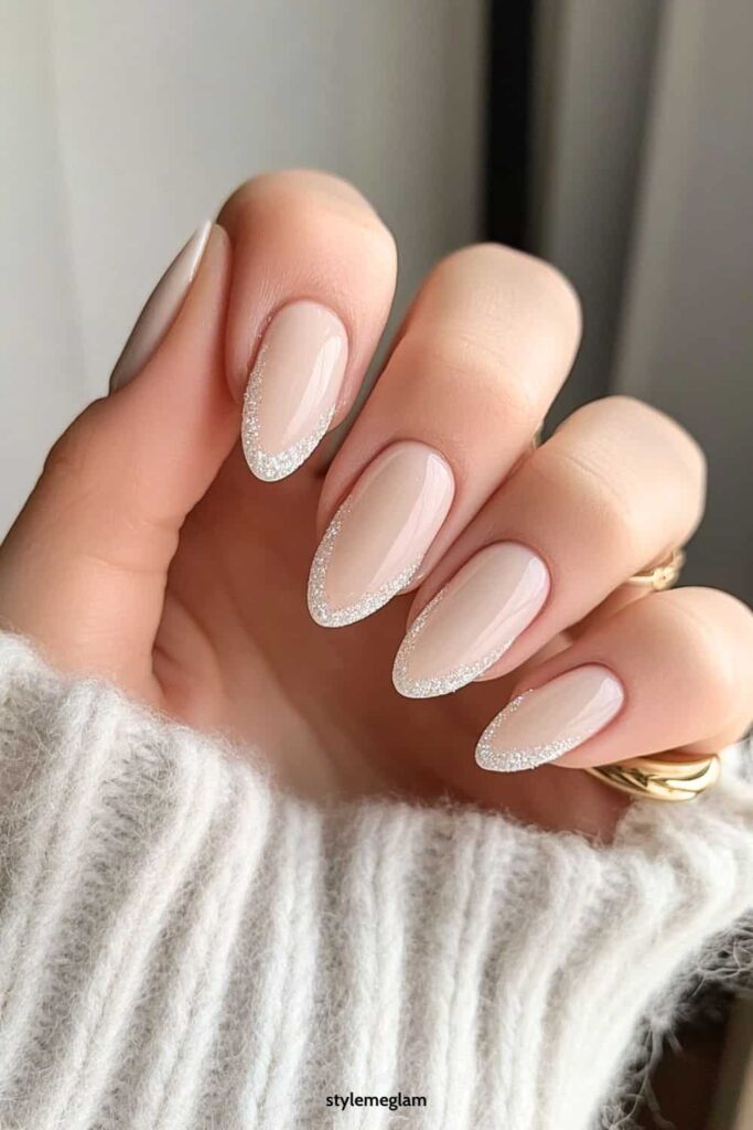 35 August Nail Ideas & Colors (Late Summer Nails)