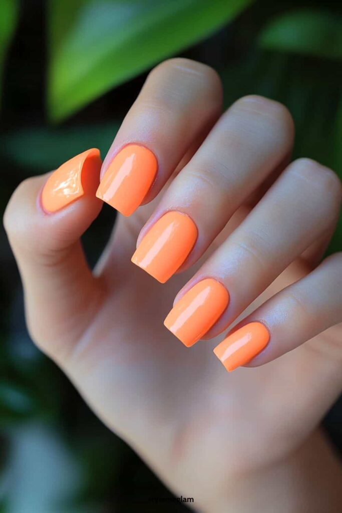35 August Nail Ideas & Colors (Late Summer Nails)