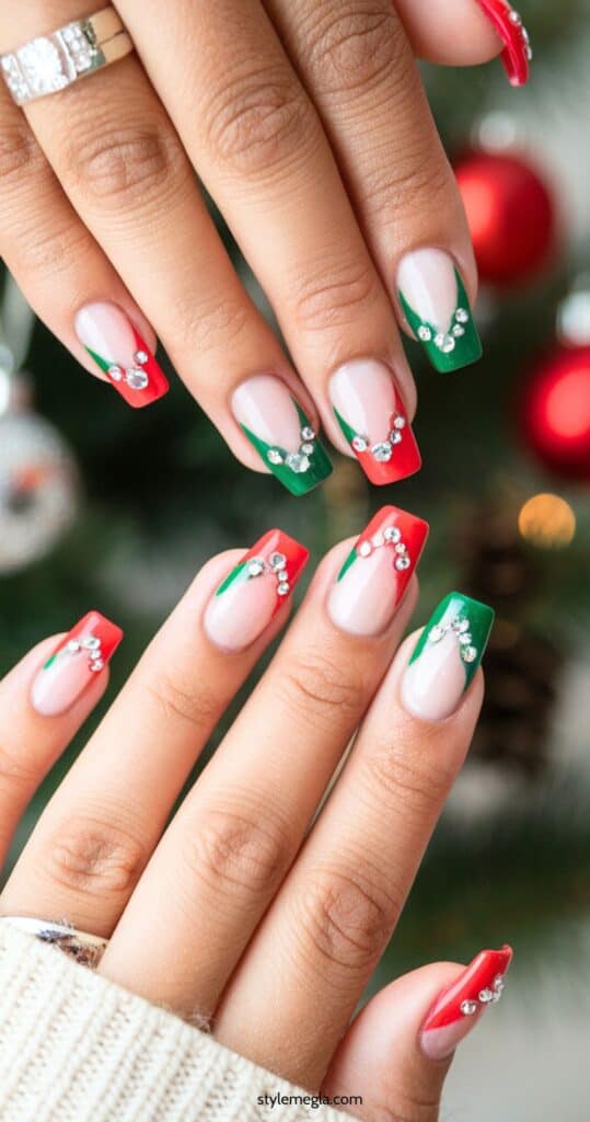 21 Cute Christmas Nails (Holiday Nail Ideas)