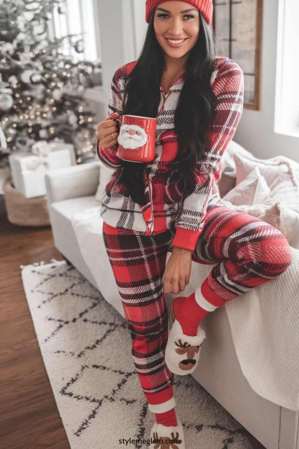 21 Cute Holiday Pajama Party Outfit Ideas