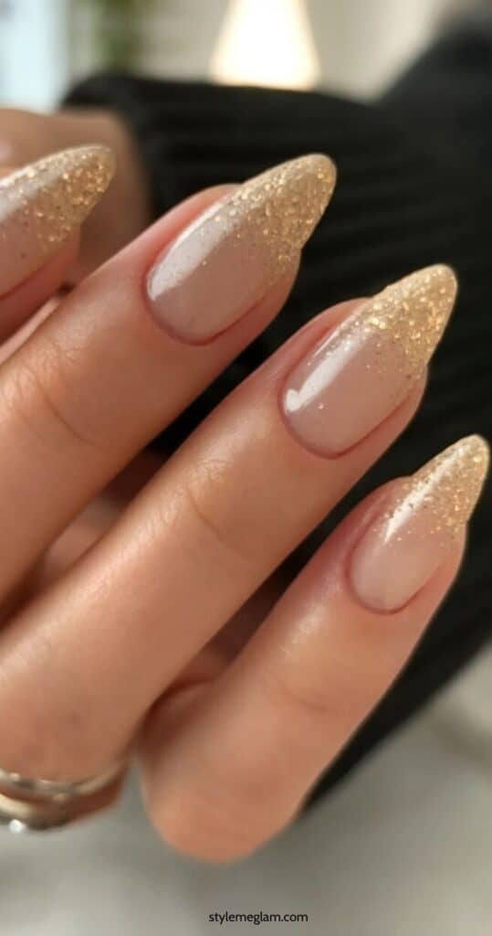 13 Classy & Chic New Year's Eve Nails to Copy