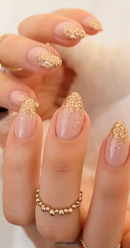 13 Classy & Chic New Year's Eve Nails to Copy