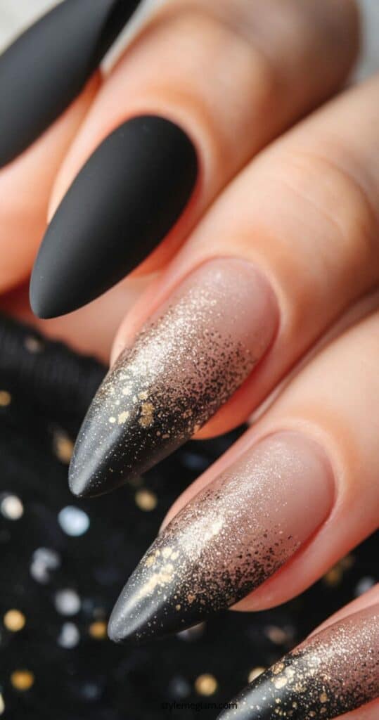 13 Classy & Chic New Year's Eve Nails to Copy