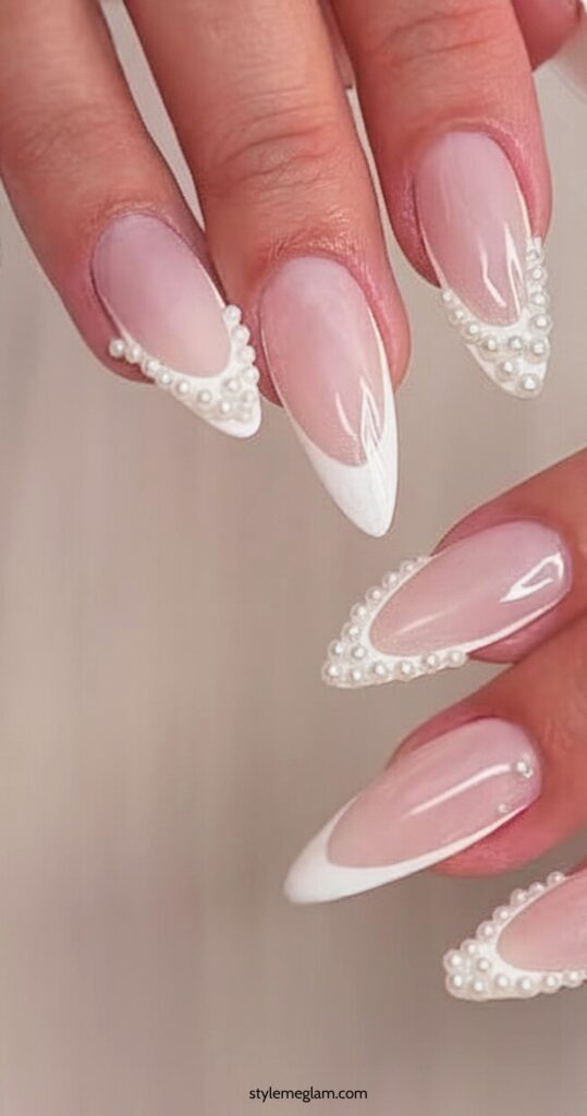 13 Classy & Chic New Year's Eve Nails to Copy