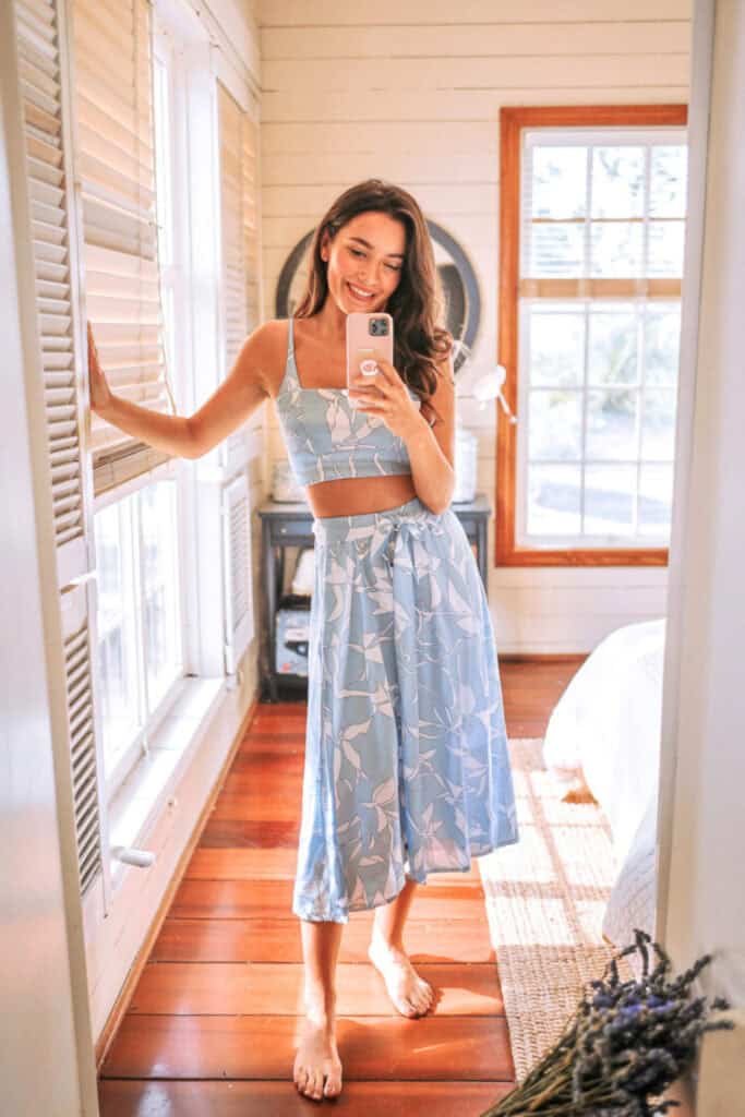 48 Popular Beach Outfits for Women for Your Summer Vacay
