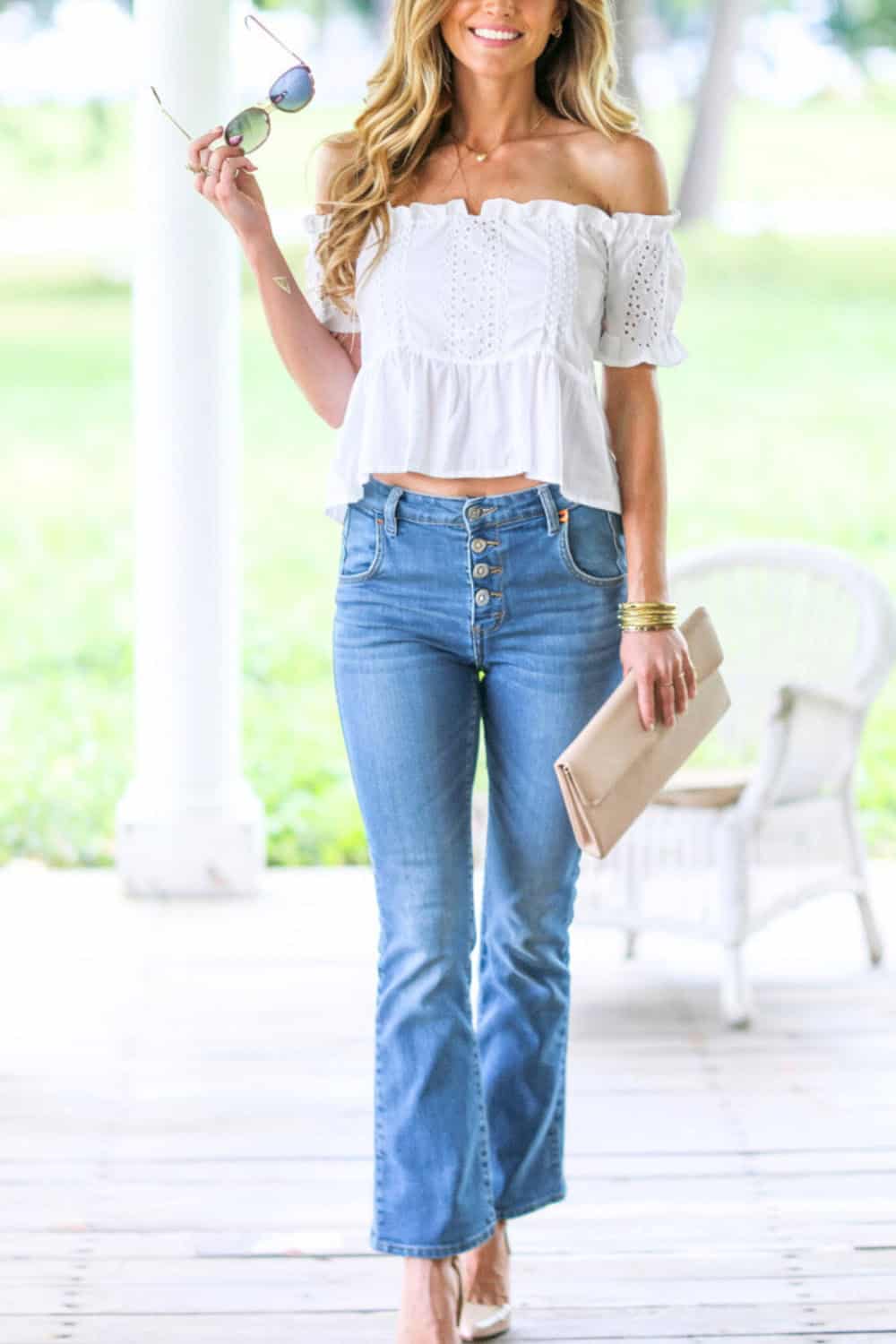 15 Stylish Jeans Outfits You Can Wear All Season