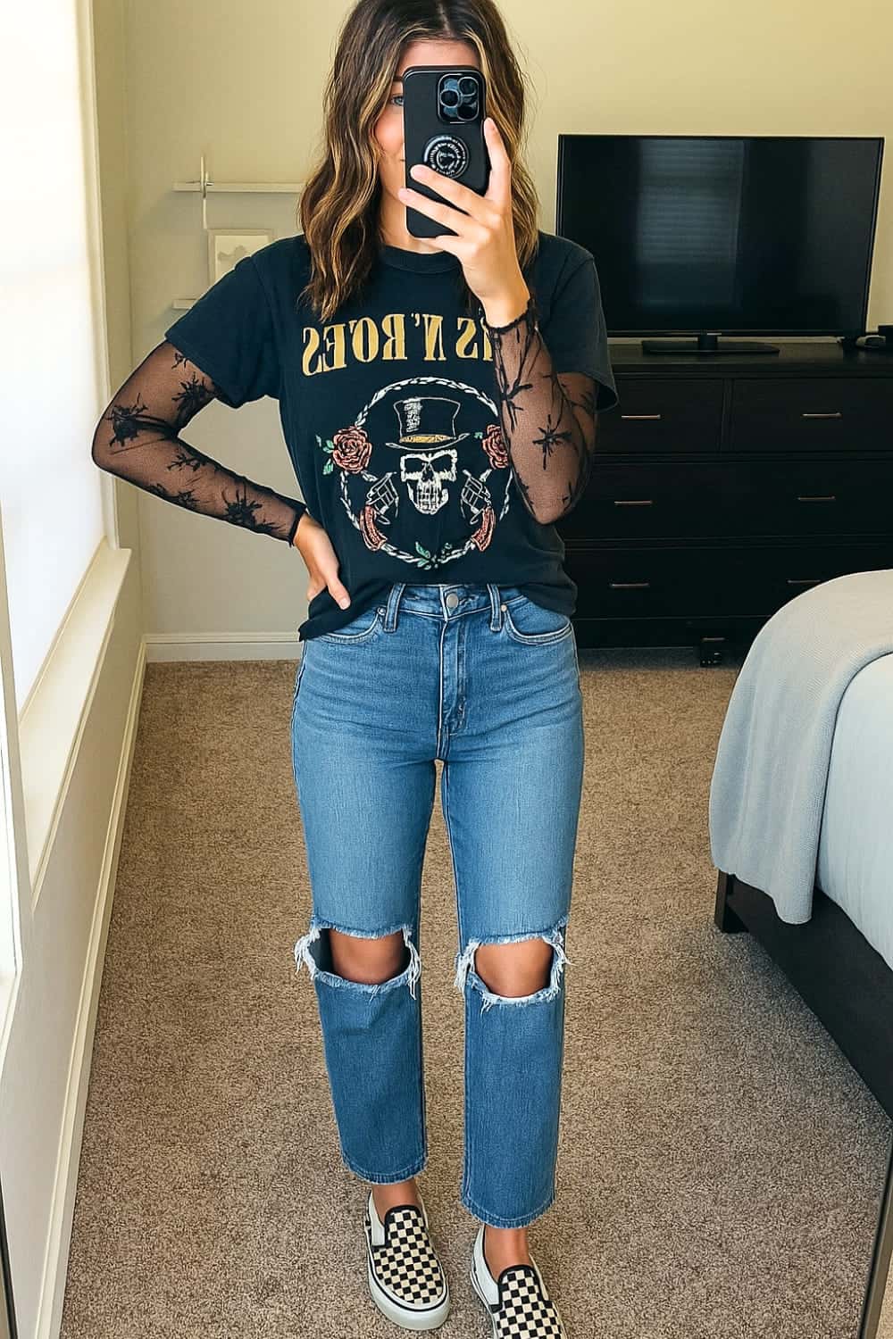 15 Stylish Jeans Outfits You Can Wear All Season
