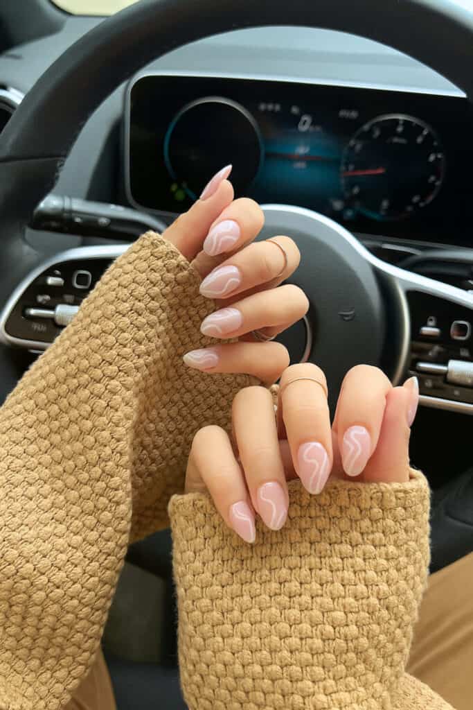 31 Favorite Neutral Fall Nails for Autumn