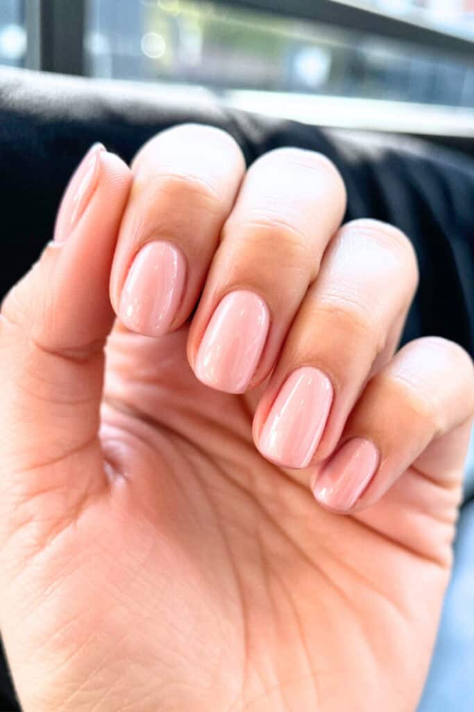 31 Favorite Neutral Fall Nails for Autumn